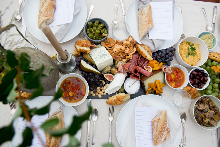 A Daily Gathering Countryside Dinner + A Lush Table Runner - A Daily ...
