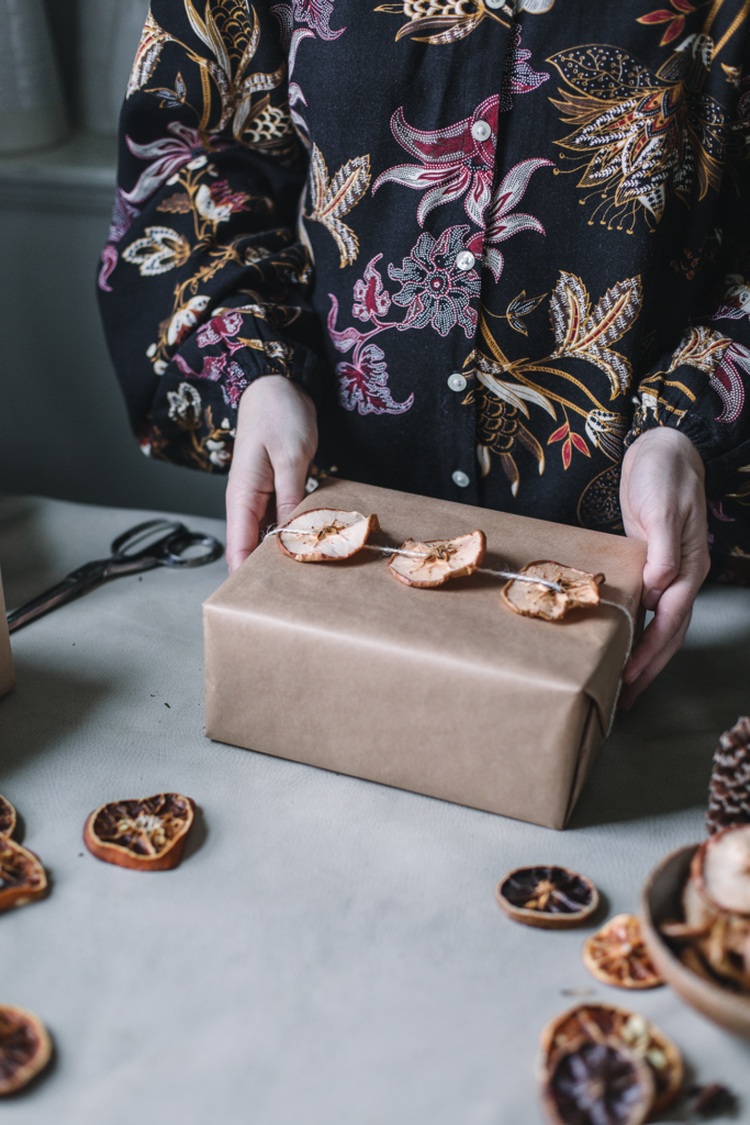 Natural Gift Wrap Ideas - A Daily Something