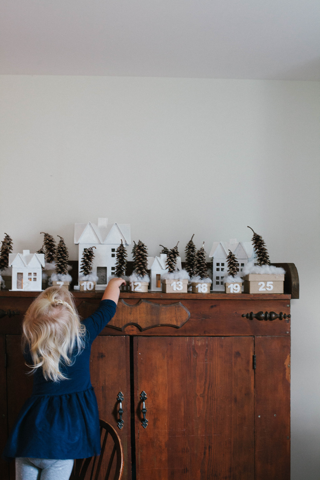 20 Ideas for a More Intentional Christmas with Children - A Daily Something